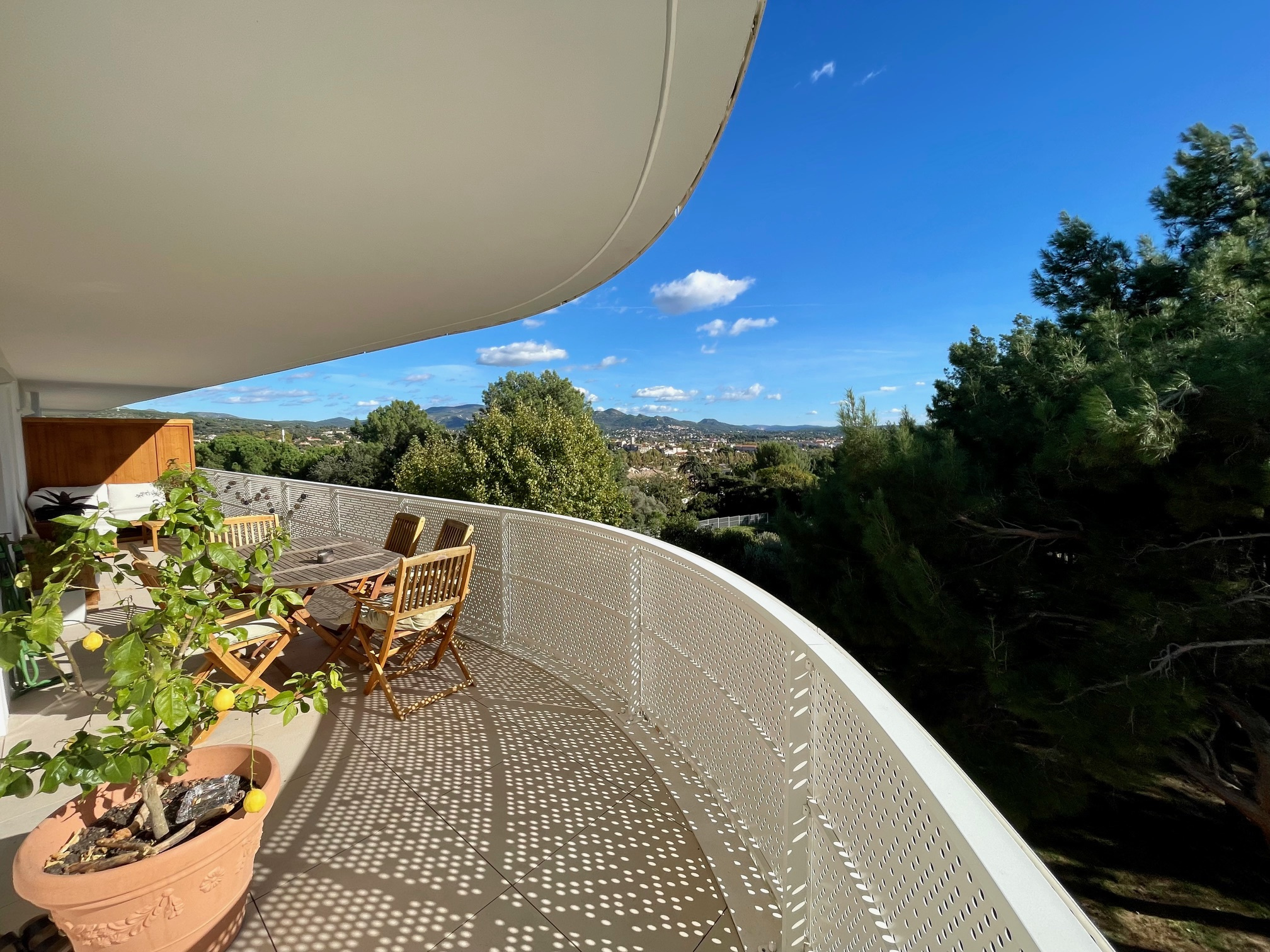 Magnifique T3 avec grande terrasse de 32m² | Réseau Expertimo