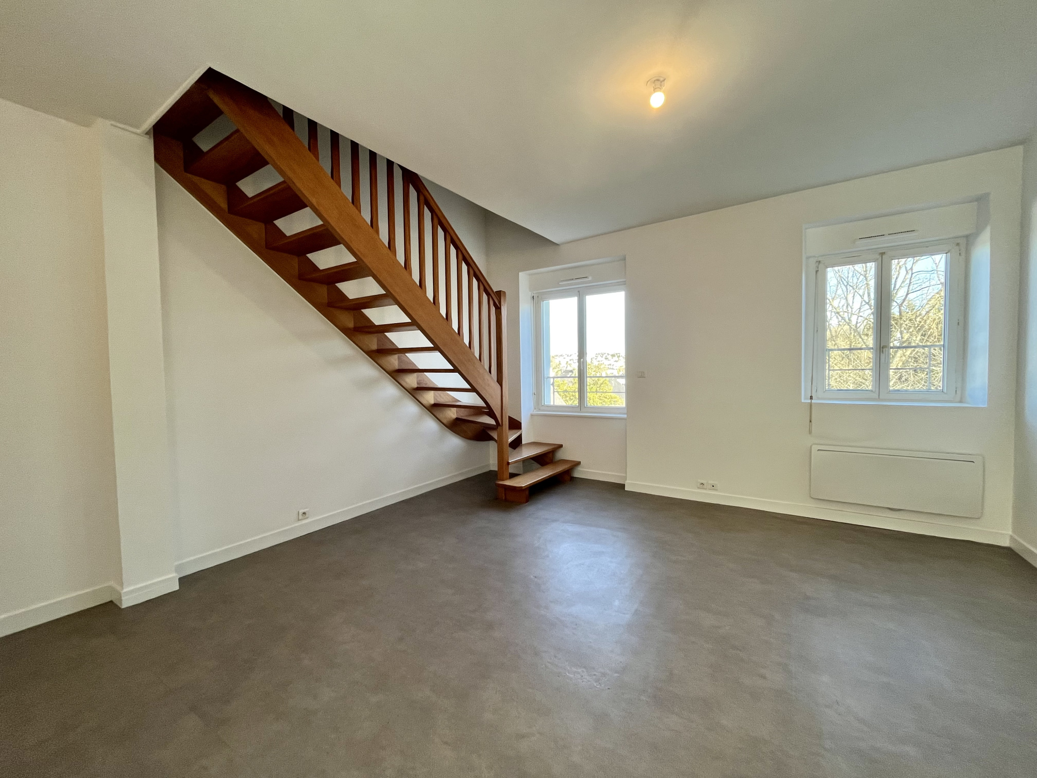 Appartement T3 Duplex de 59 m² - Route de Pont l'abbé | Réseau Expertimo