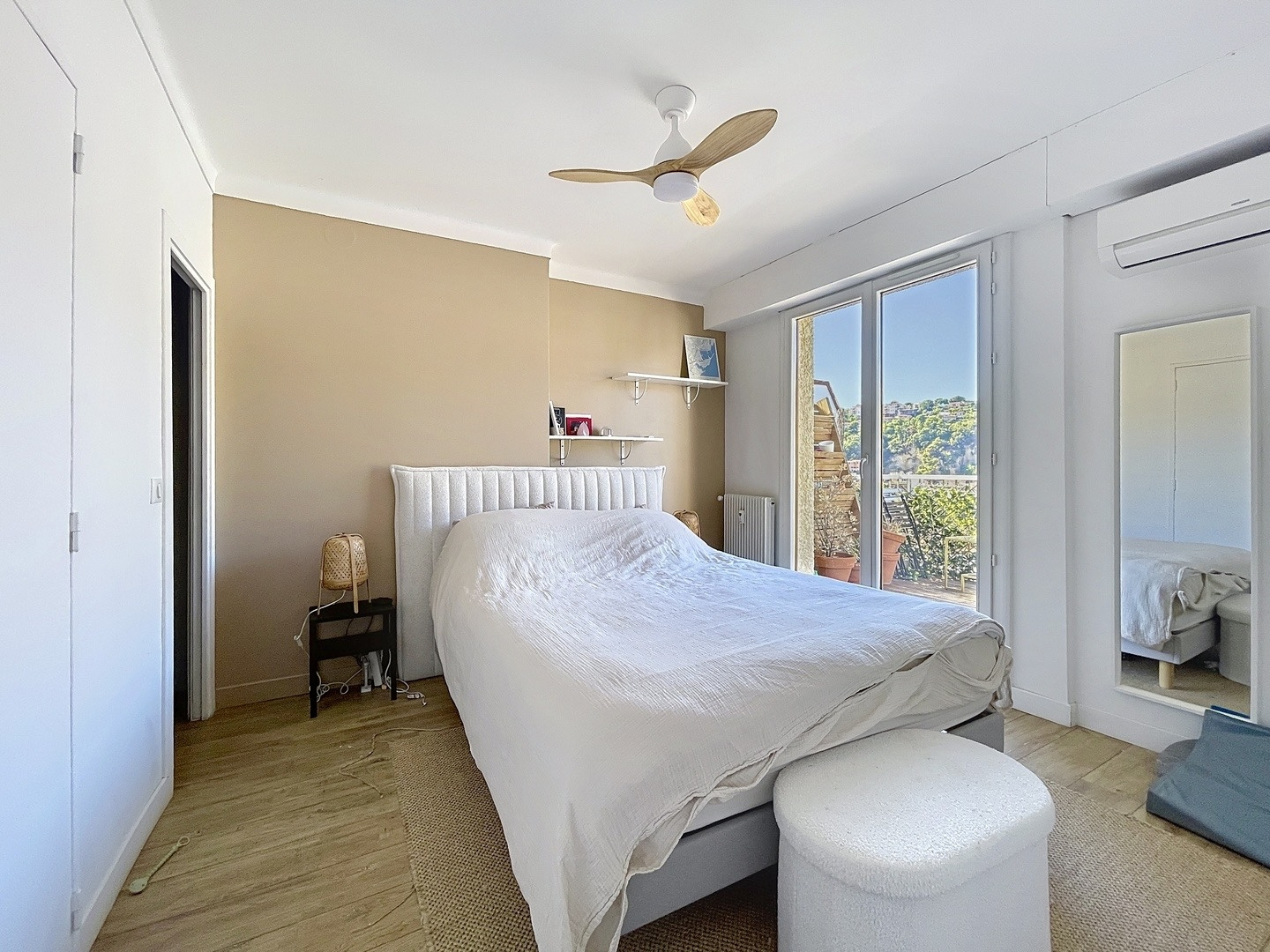 NICE - DERNIER ETAGE - 3P - 2 TERRASSES - VUE | Réseau Expertimo