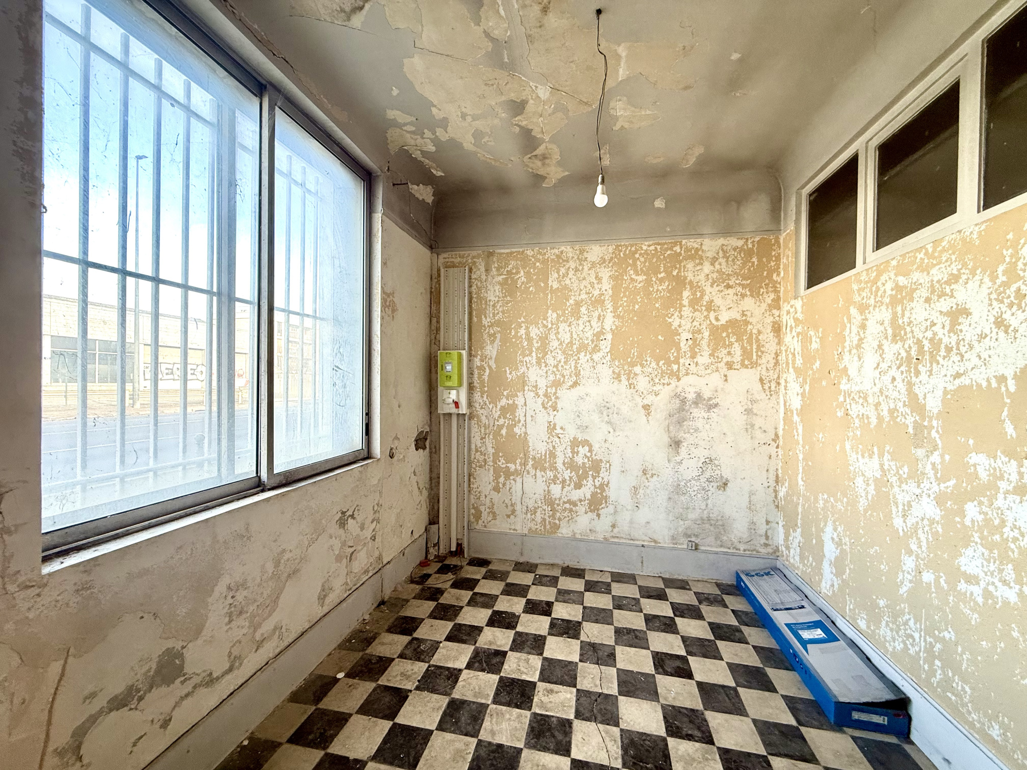 Local commercial avec vitrines | Réseau Expertimo